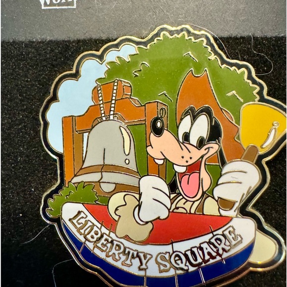 Disney | Other | Goofy Liberty Square Disney Pin | Poshmark